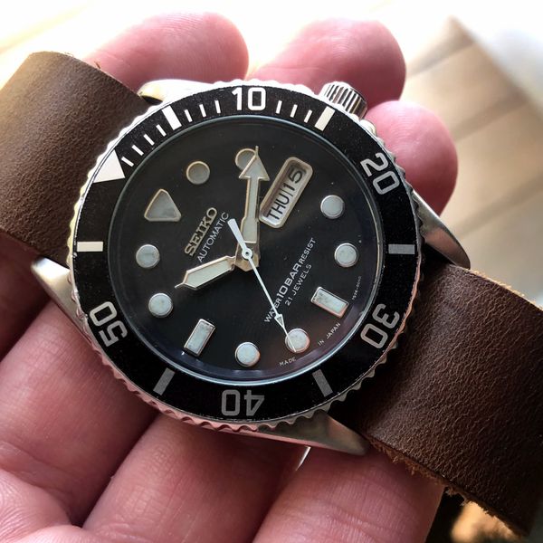 [WTS] Seiko SKX023 with Crown and Buckle Leather NATO | WatchCharts ...