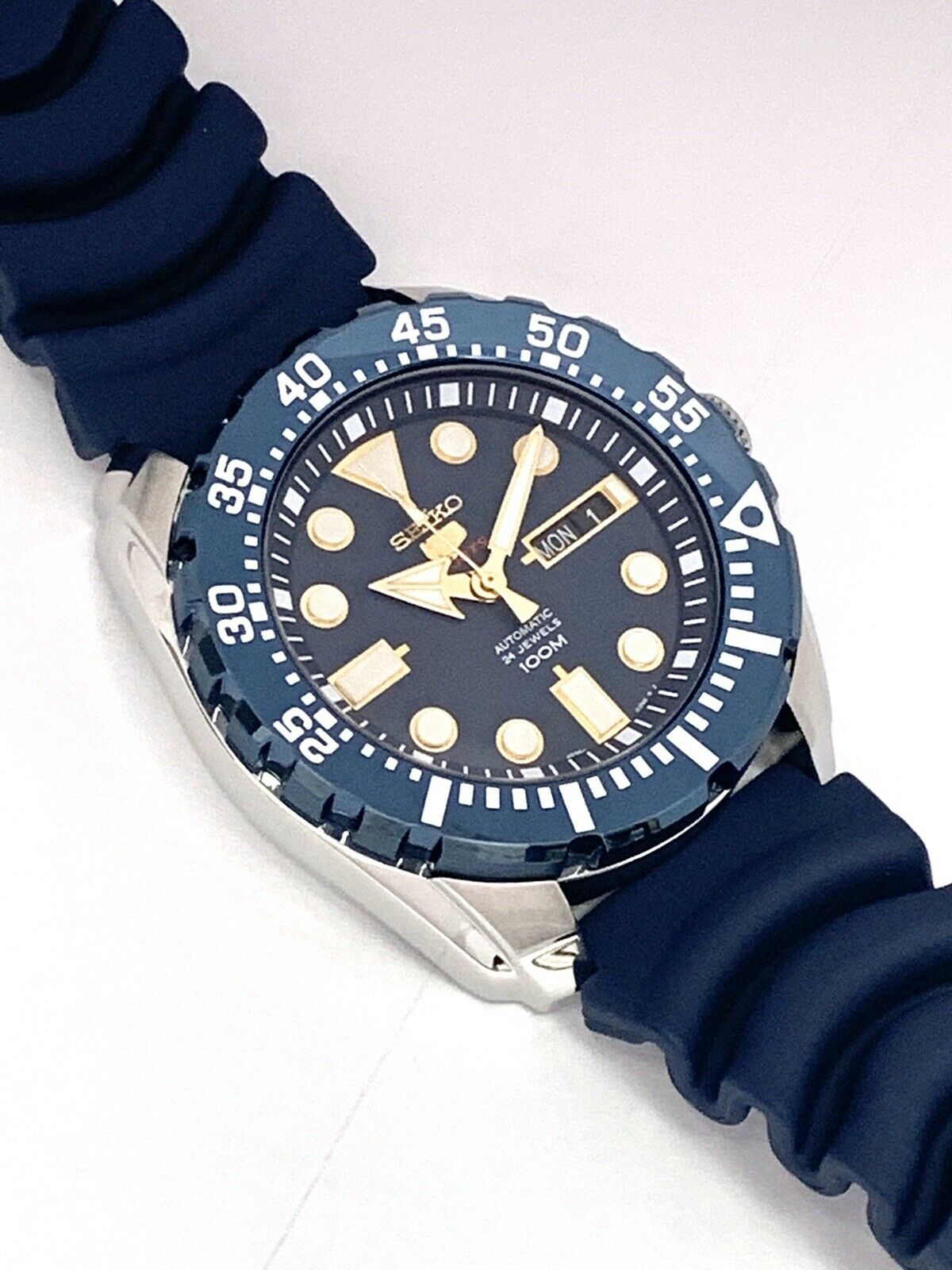 SEIKO 5 Automatic SPORTS 100m 24 Jewels Blue Dial Blue Resin Strap ...
