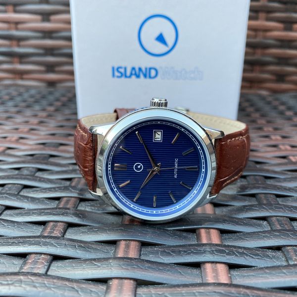 FS: Islander ISL-33, UK seller | WatchCharts Marketplace