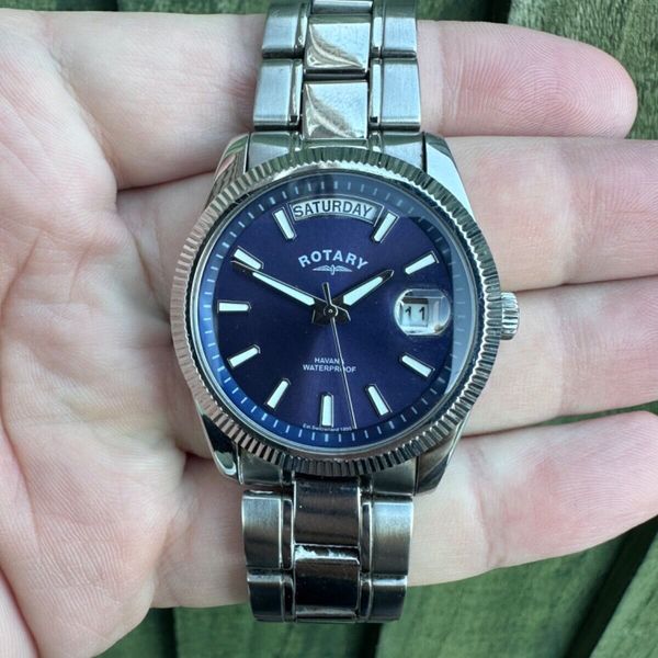 GENTS STUNNING ROTARY DAY & DATE WATCH | WatchCharts Marketplace
