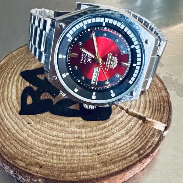 Orient New Old Stock SK Diver Quartz 21 JEWELS Original Maroon Dial ...