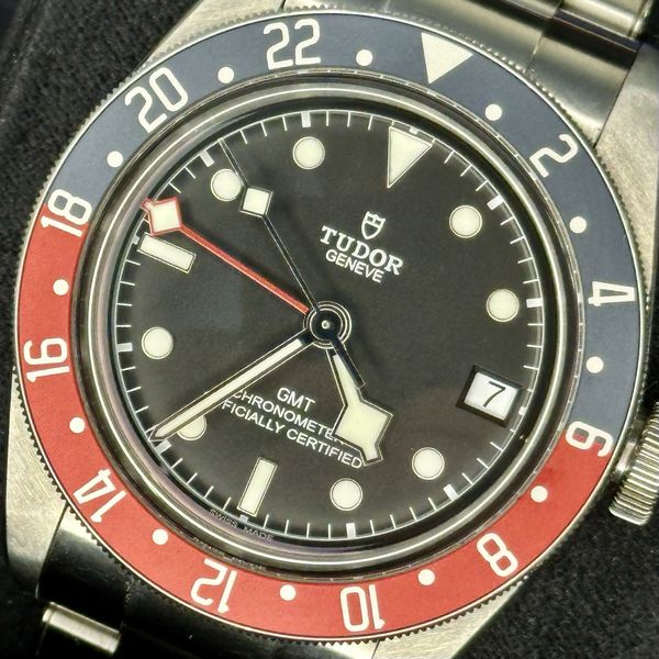 Tudor Black Bay GMT â Pepsiâ / Full Set / M79830RB | WatchCharts ...