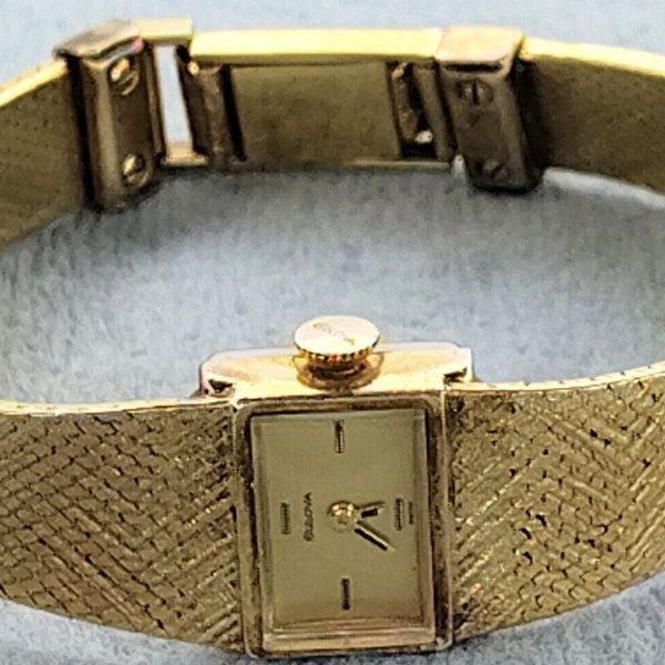 A9 Womens Works 1974 Bulova Smooth Gold Nugget Style Manual Wind Watch ...