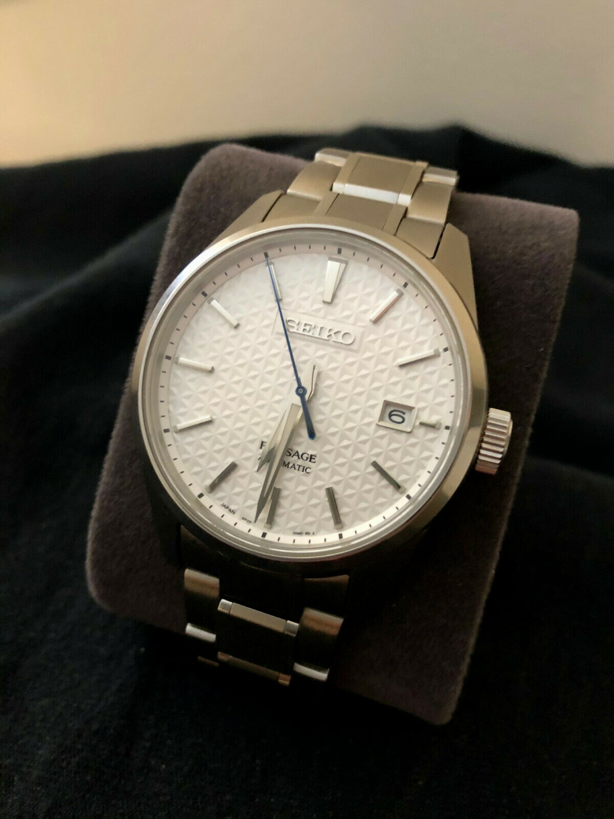 Mint Seiko SPB165J1 Sharp Edge Series Automatic White Hemp Dial ...
