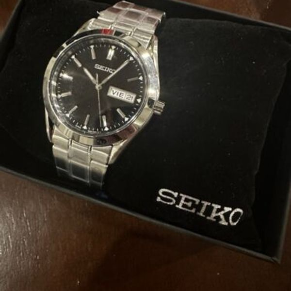 Seiko Essentials Men's Black Watch - SUR361. NEW IN BOX | WatchCharts ...