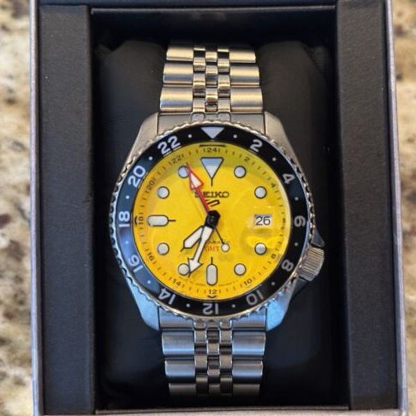 Seiko 5 Five Sports SKX GMT Automatic Men's Watch 100m Yellow Dial ...