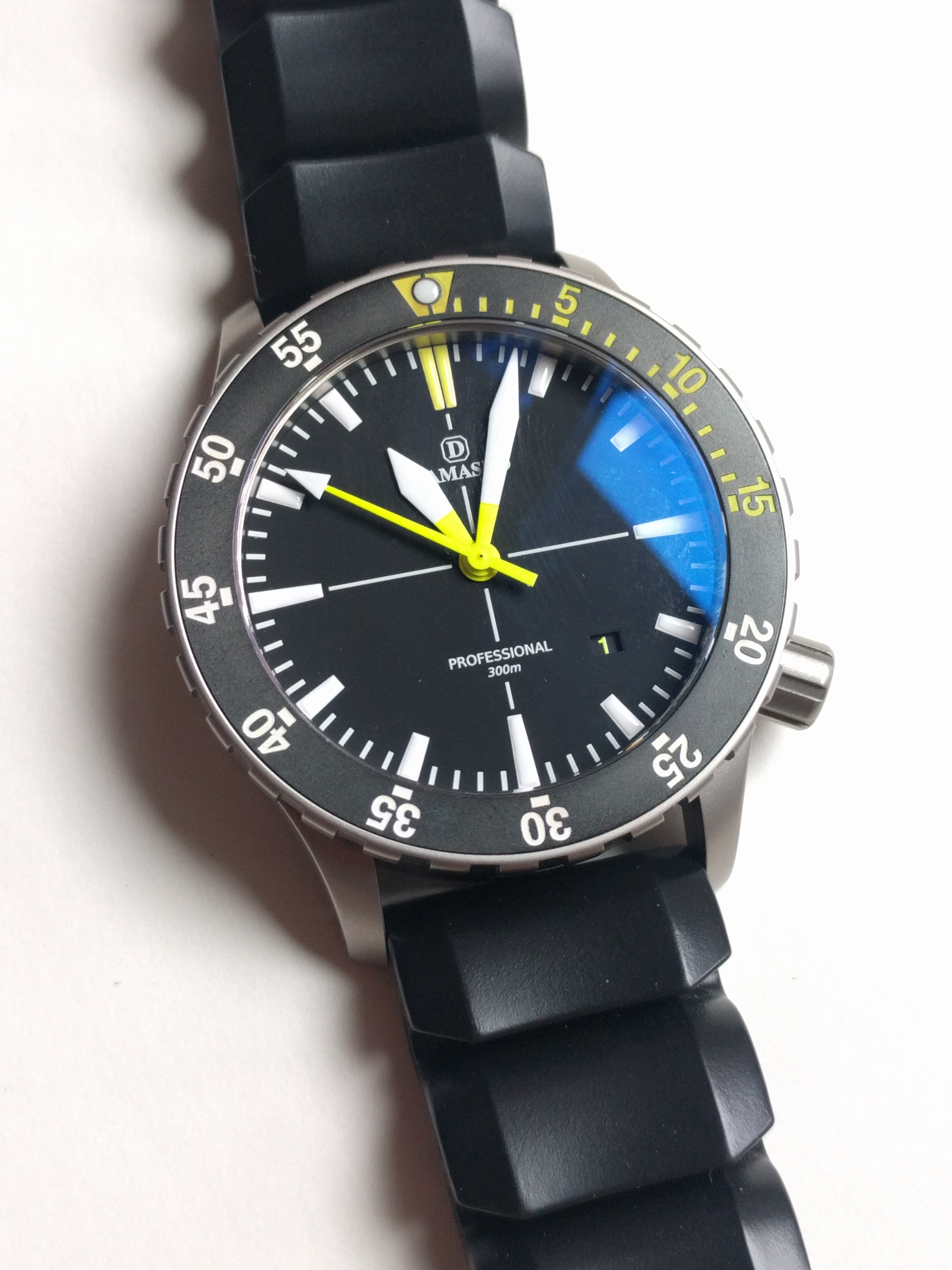 SOLD - FS: Damasko Dsub1 Limited Edition Dive Watch | WatchCharts Marketplace