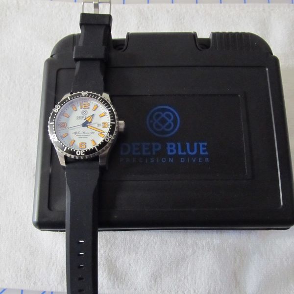 SOLD: Deep Blue Alpha Marine 500 White/Orange | WatchCharts Marketplace