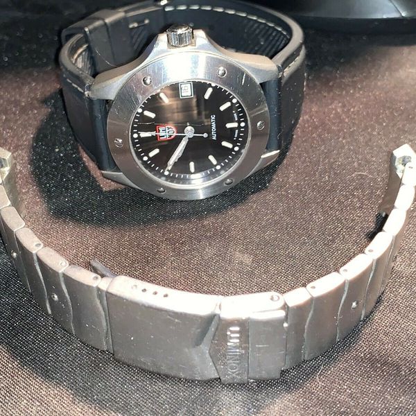 LUMINOX SERIES 1600 SWIS AUTOMATIC WATCH RARE MODEL | WatchCharts ...