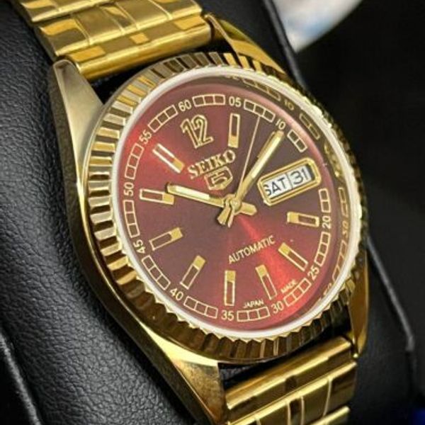 Vintage Seiko Automatic 17J Red Face Gold Plated 37MM Japanese Mens ...