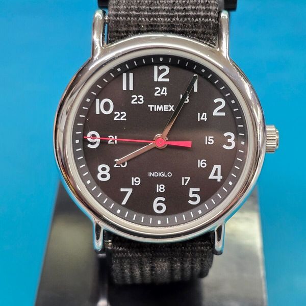 Working Timex Indiglo Weekender Men's Black Nylon Wristwatch T2N647 ...