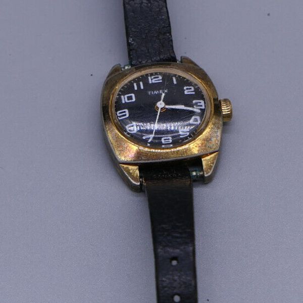 Vintage Timex Ladies Watch 1970s Cushion Bubble Crystal Gold Black Dial ...