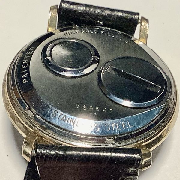 N6 Bulova Accutron, Unique Colored Dial, caliber 2181, Includes Storage ...