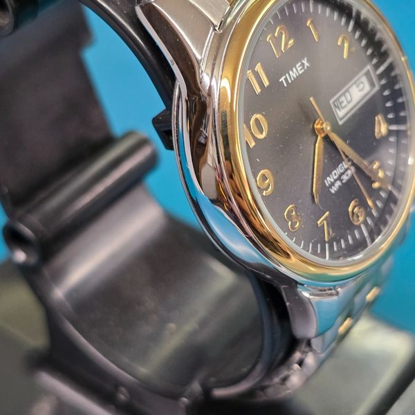 Working Timex Indiglo Men's Two-Tone Calendar Wristwatch T26481 ...