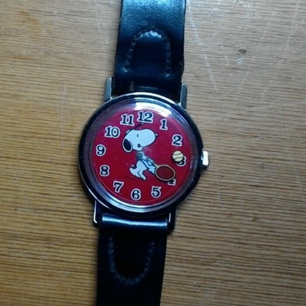 1970s TIMEX RED SNOOPY WATCH TENNIS MYSTERY DIAL FLOATING BALL RUNS ...