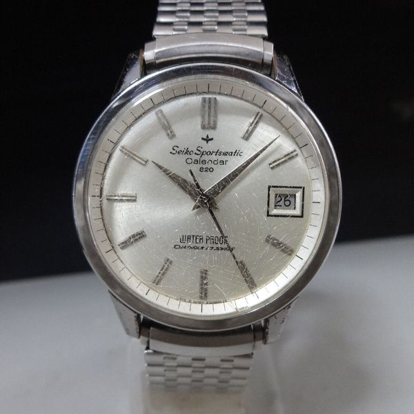 Vintage 1964 SEIKO Automatic watch [Seiko Sportsmatic Calendar 820] 7625-8971 | WatchCharts
