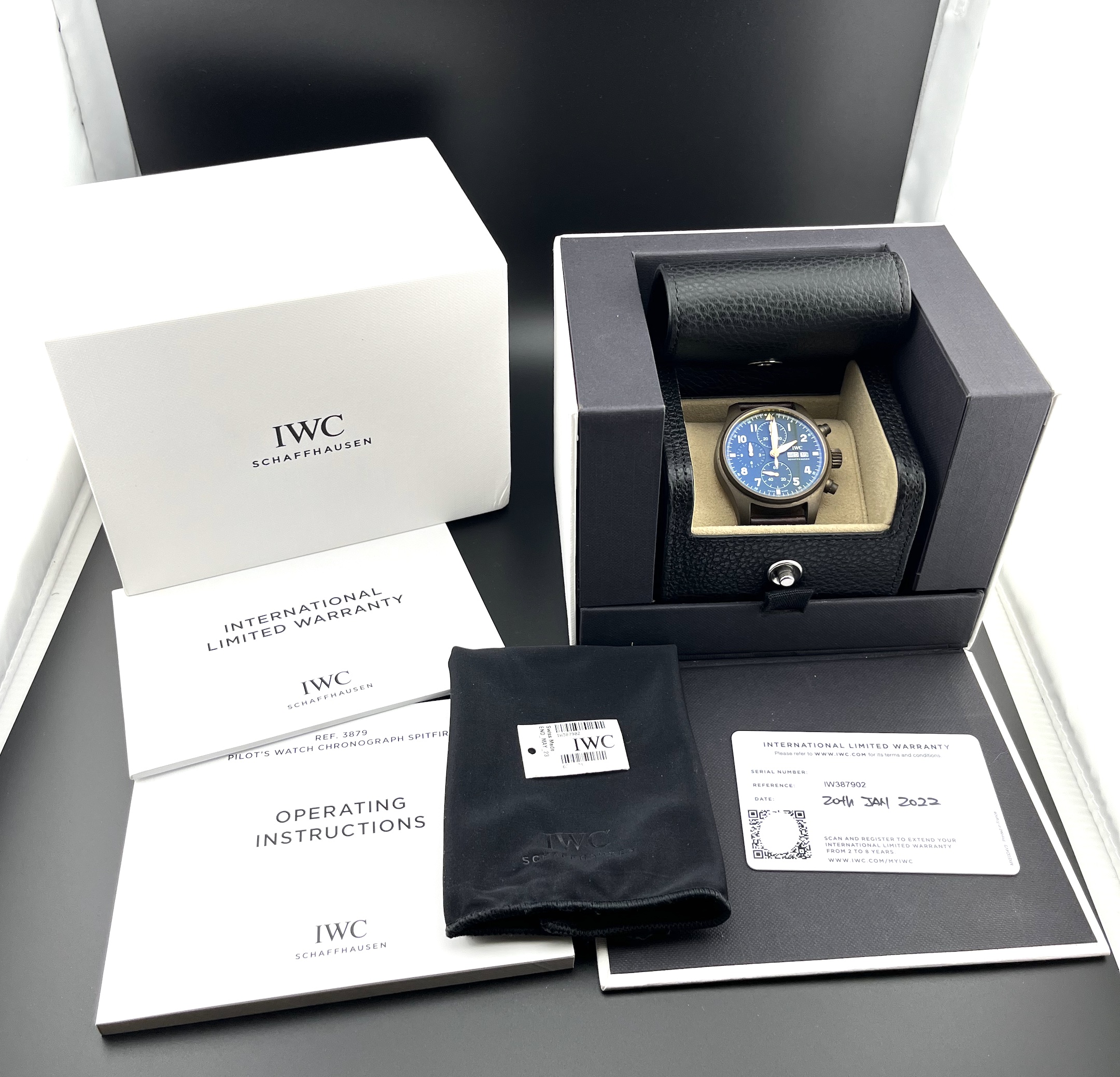 [WTS] IWC Pilot's Chronograph Spitfire (IWC387902), Green Dial, Boxes and Papers | WatchCharts