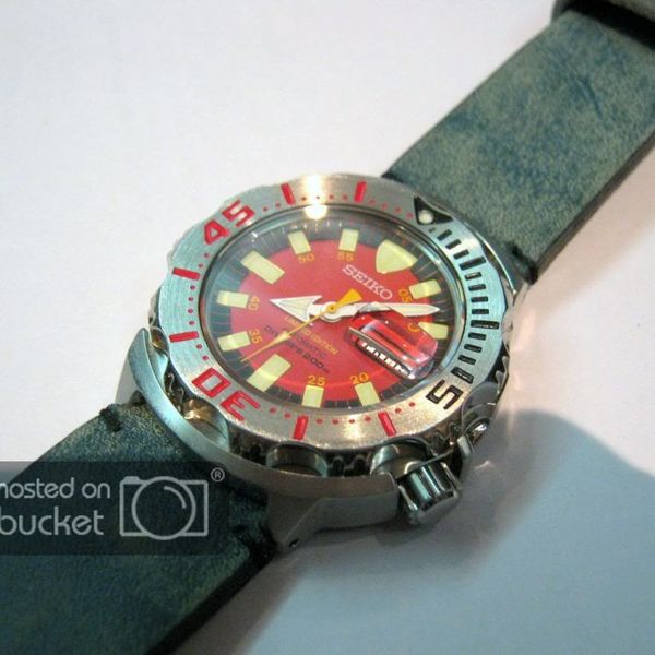 RARE AND NO MORE SEIKO RED MONSTER LIMITED EDITION FULL SET MINT ...