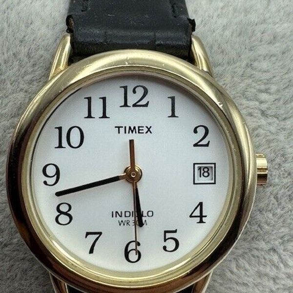 Ladies Timex Indiglo WR 30M Gold Tone Date Watch New Battery ...