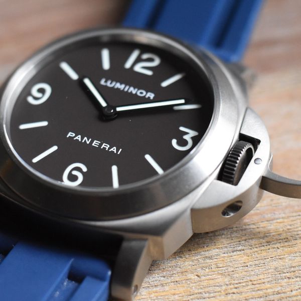 Panerai Luminor Titanium 44mm (PAM 116) $5,600 OBRO | WatchCharts ...