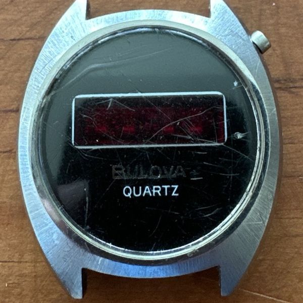 VINTAGE BULOVA QUARTZ RED LED MENS WATCH 1976 N6 Parts Or Repair ...