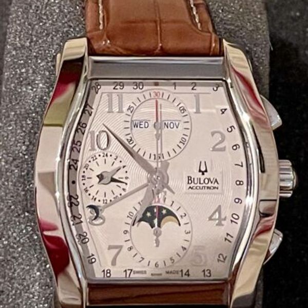 Bulova Accutron Stratford Automatic Chronograph Moon Phase Valjoux 7751 ...