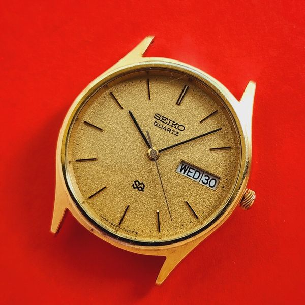 Seiko Rare Textured Dial SQ Day Date 8223-7109 Gold Colour Vintage Mens ...