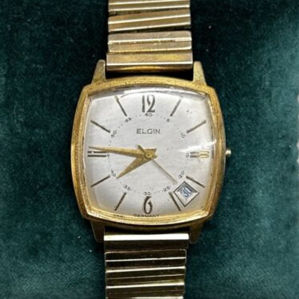 Vintage Elgin 'TV Style' Square Case with Date | WatchCharts Marketplace