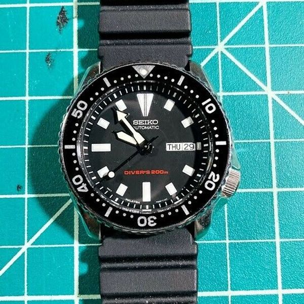 Seiko Diver SKX173 Wrist Watch | WatchCharts