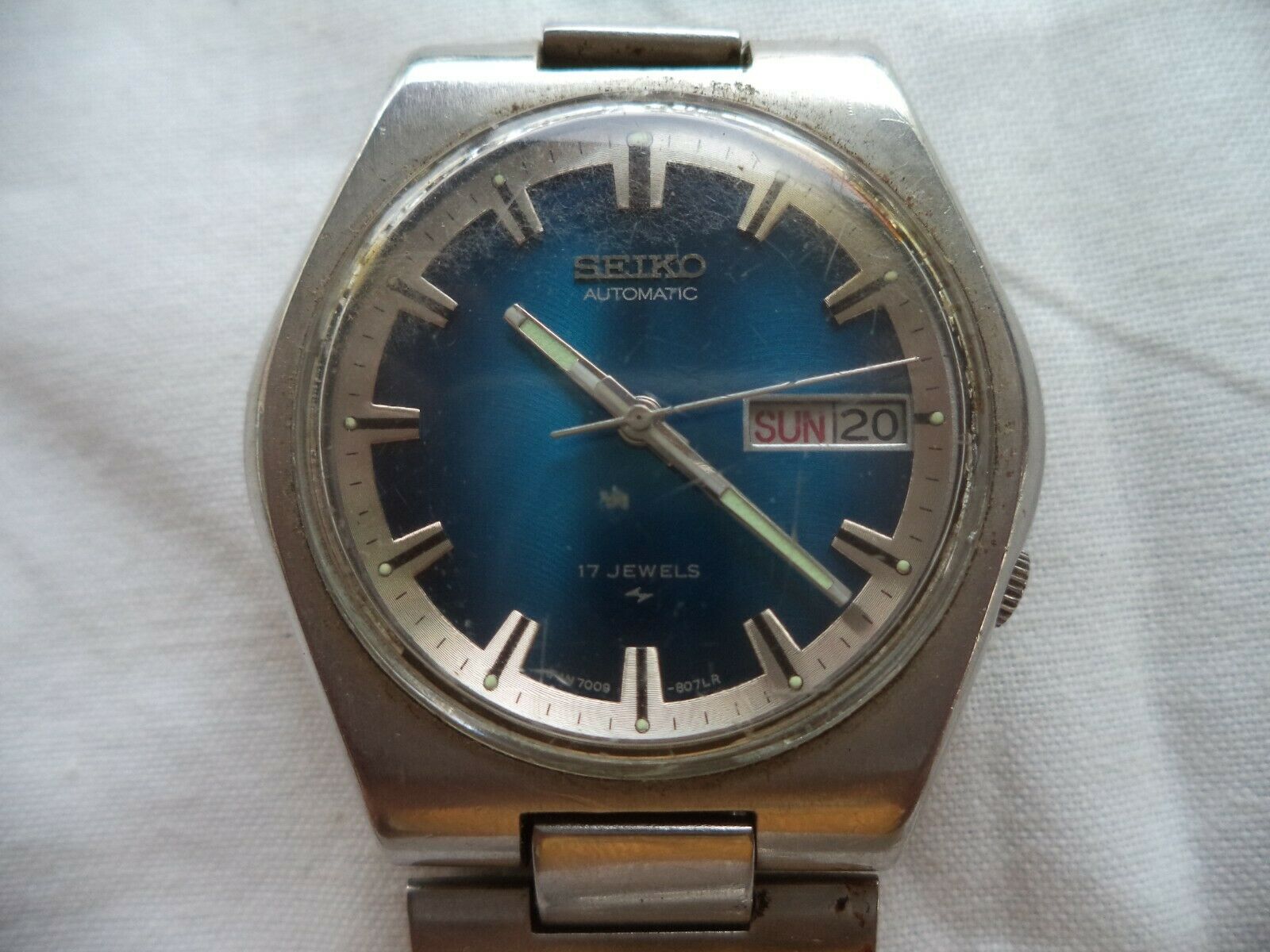 Man's Wristwatch Seiko Blue Dial 7009-8079 Automatic 17J Running ...