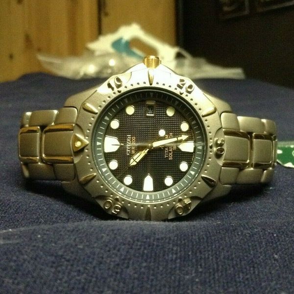 Citizen Titanium Solar-Tech 180 Eco-Drive Mens Diver Watch ...