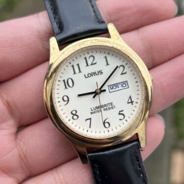 Lorus By Seiko Lumibrite Day Date 39mm Menâ s Watch | WatchCharts ...