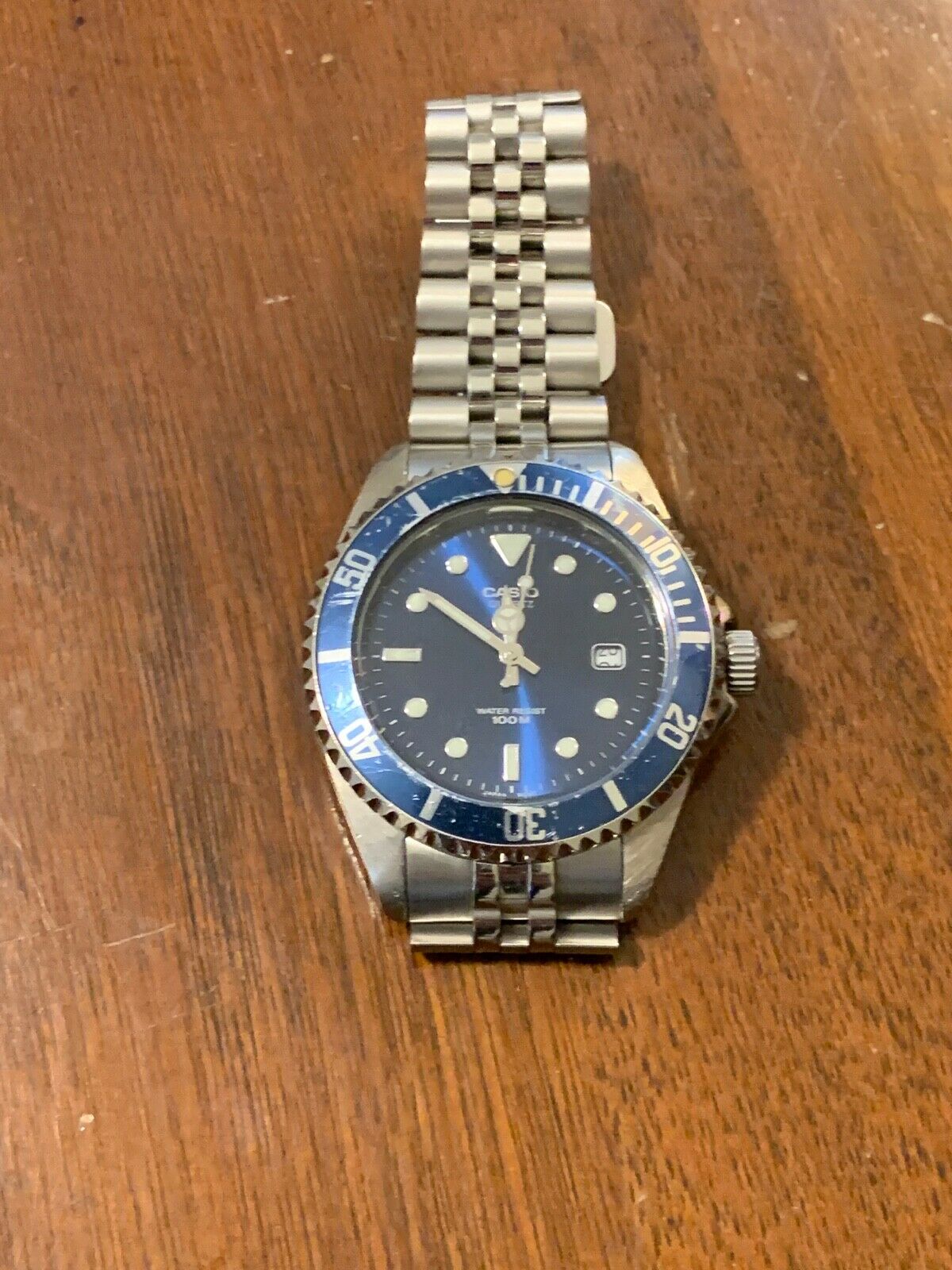 Casio MTD-1010 "Sub" dive watch with steel jubilee bracelet ...