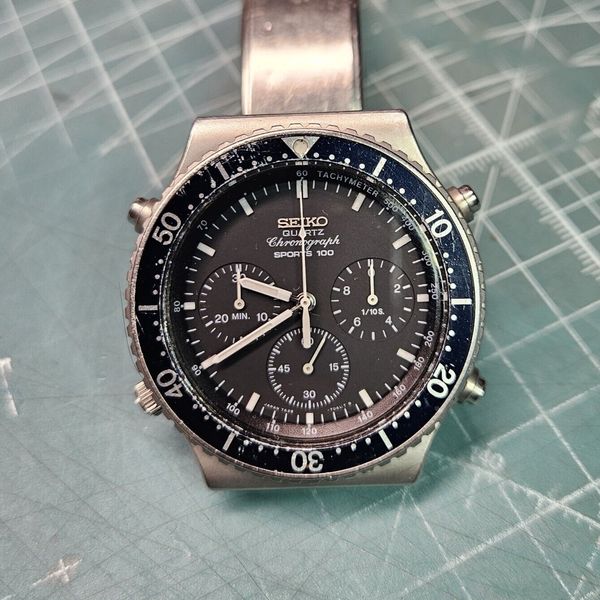 Men's Watch Vintage Seiko 7A28-7049 15 Jewel Quartz Chronograph Sports 100 | WatchCharts Marketplace