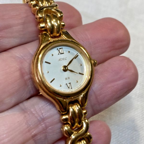 Adec by Citizen 22mm gold tone 5K20E watch Working -original box ...