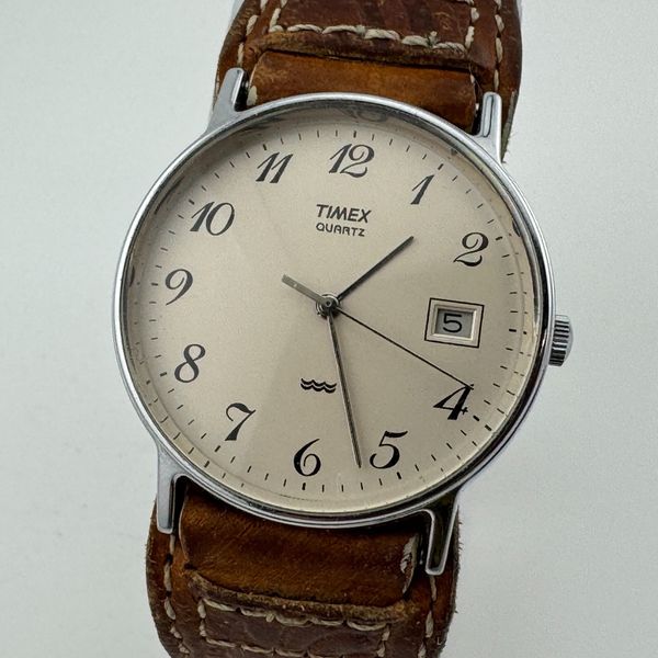 Vintage Timex Quartz Watch Men Silver Leather Bund Band Date Analog New ...