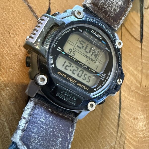 Mens Vintage Casio Pro Trek Watch PRT-30 | WatchCharts Marketplace