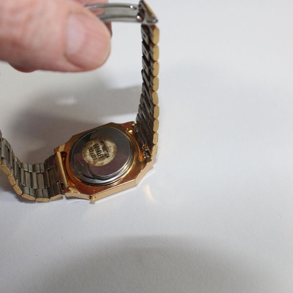 Vintage 1970s TIMEX Red LED Digital Watch, Gold Tone for Parts Untested ...