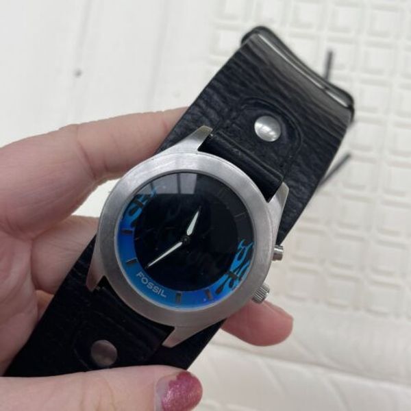 Fossil mens quartz watch with flashing fire light on the dial ...