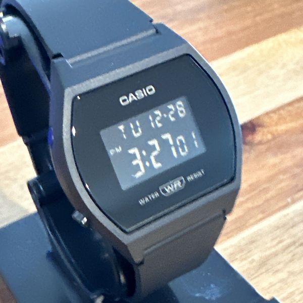 Casio Unisex Quartz Digital Black Dial Calendar Resin Strap 35mm Watch ...