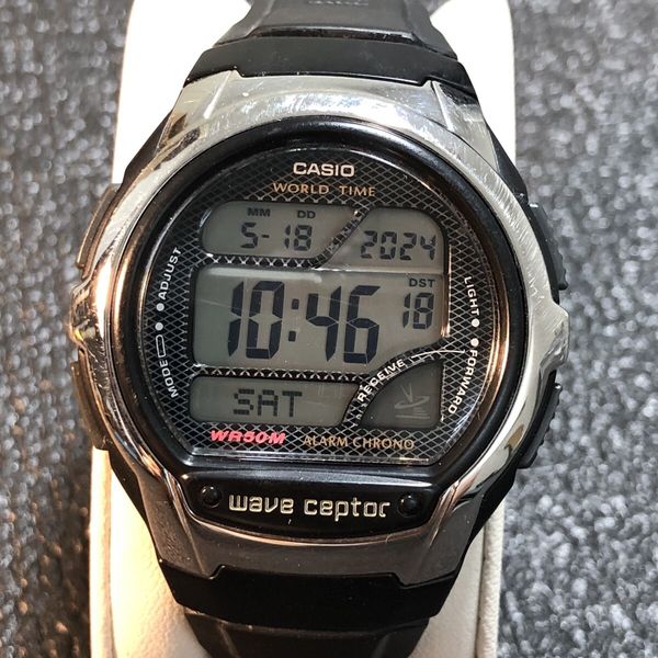 Casio Wave Ceptor Digital Watch Black Silver Tone World Time 50M Day ...