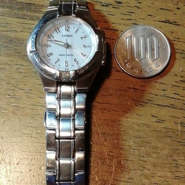 CASIO Wave Ceptor Round White Dial Wristwatches B3318 | WatchCharts ...