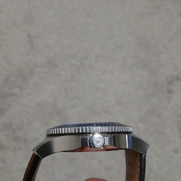 Christopher Ward C60 Trident Mk1 43mm 300m Electric Blue Quartz ...