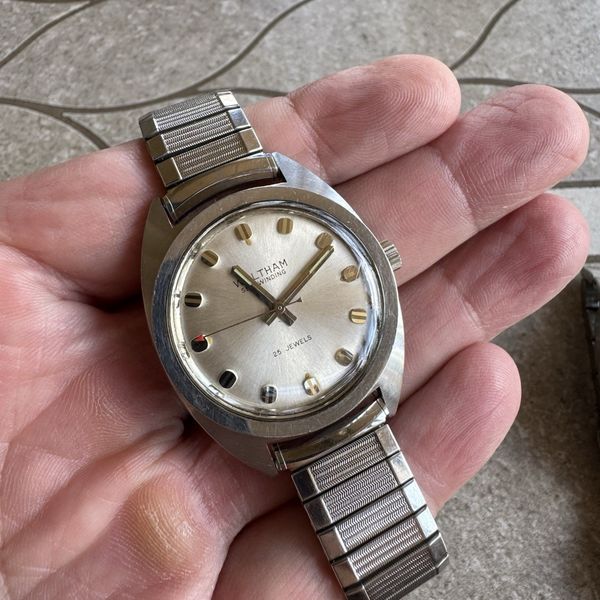 Waltham Dexter Morgan and Miguel Prado CASIO watches DEXTER season 3 ...