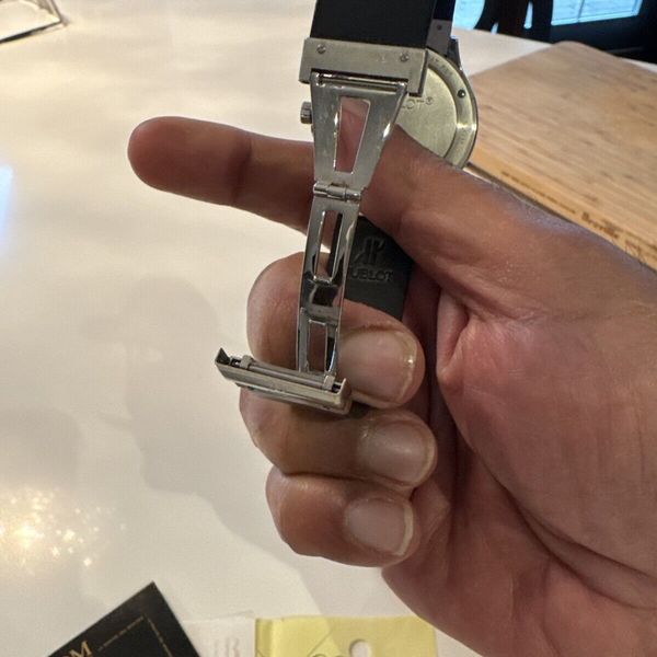 Hublot MDM 1880 Black Dial 37mm Automatic Watch Original Receipt And ...