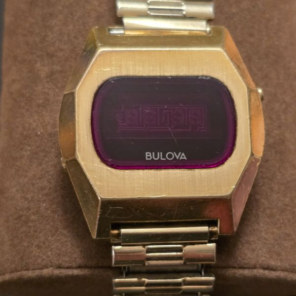 Vintage Bulova Computron Cell 228 Gold Men's Watch | WatchCharts ...