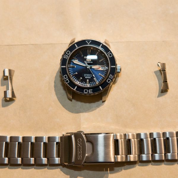 [WTS] Seiko SNZH53 & Orient Mako XL both w/ unworn bracelets ...