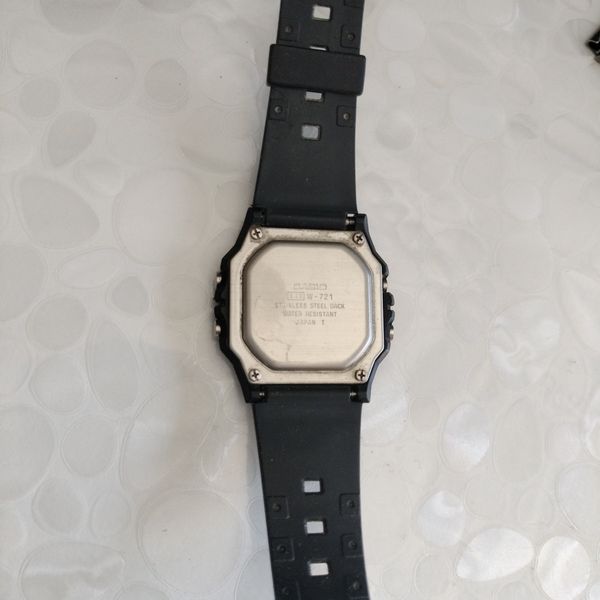 Casio W-720 korea 100m | WatchCharts Marketplace
