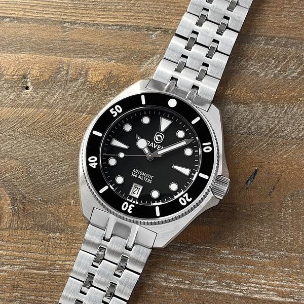 [$315 USD] Raven Solitude - Black Dial | WatchCharts Marketplace