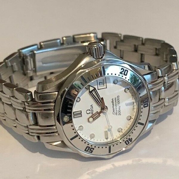 LADY'S OMEGA SEAMASTER, STAINLESS STEEL WITH BRACELET, WHITE DIAL ...